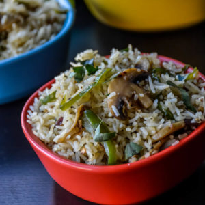 Quick Mushroom Pepper Fried Rice - Relish The Bite